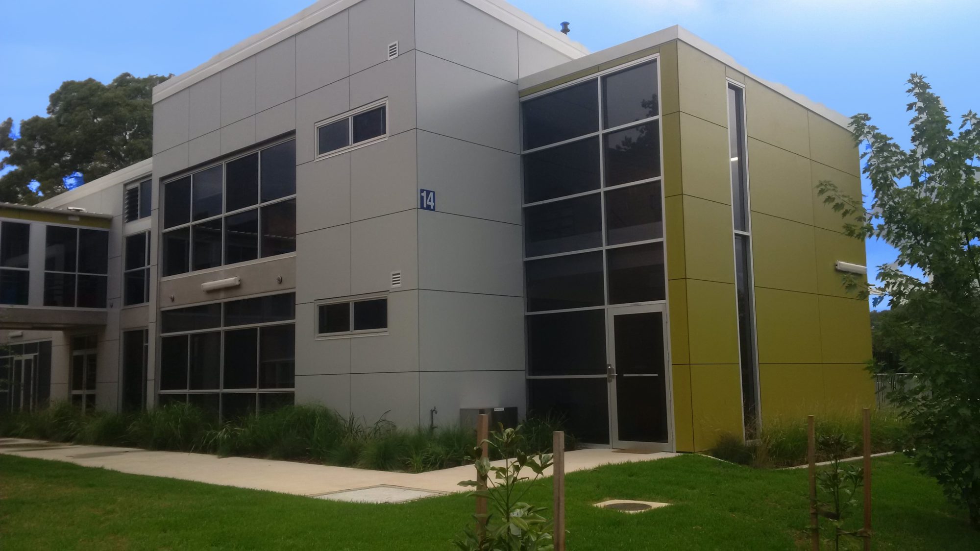 Public School Vitrepanel Facade - Bowral | AI Coatings